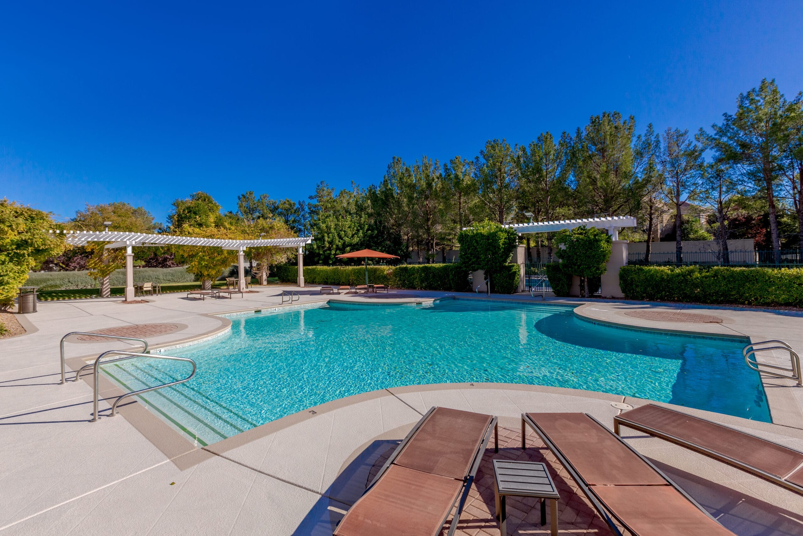 Luxury Homes for Sale in Queensridge Community | Las Vegas Luxury Homes for Sale in Queensridge Community | Las Vegas